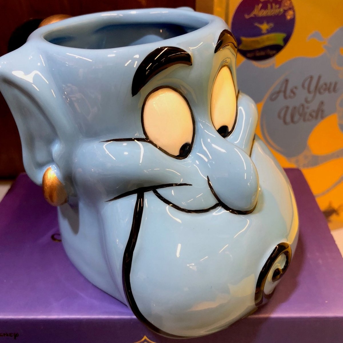 Köp Disney Aladdin Anden Mugg Här - Snabb Leverans - Temashop.se
